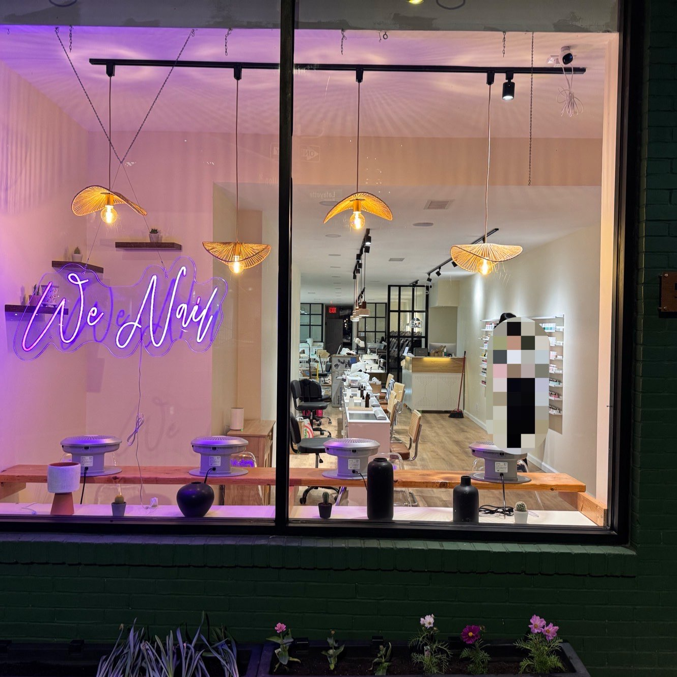 We Nail | Brooklyn [ Book now ]